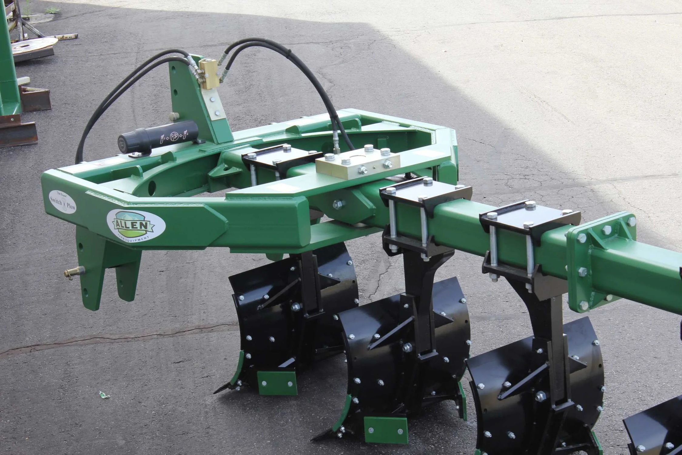 Mounted plow - 8200 - Allen Farm Equipment - reversible / furrow