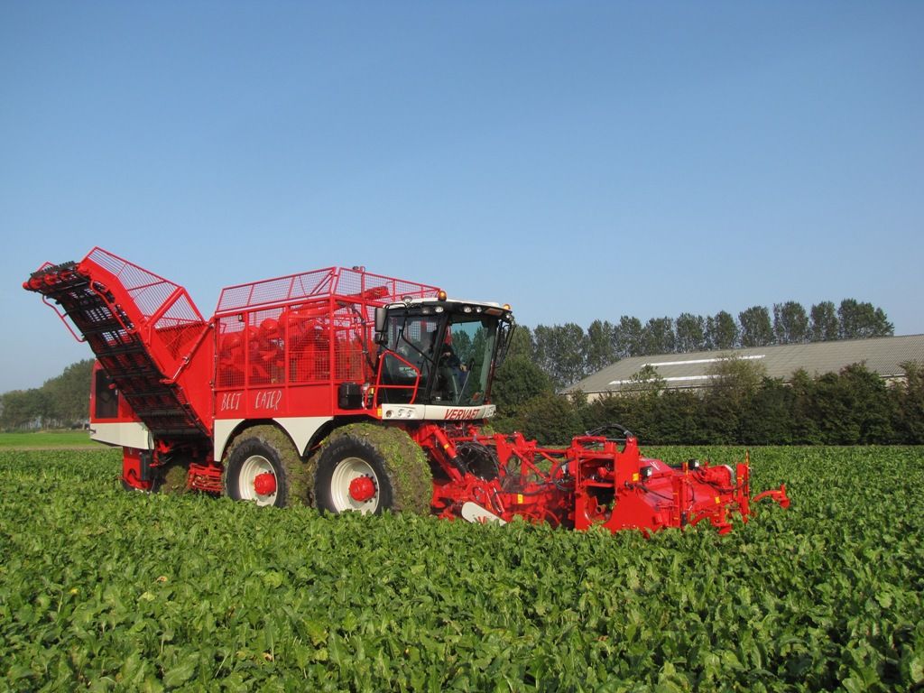 Sugar beet harvester machine - 625 - Art's Way - self-propelled