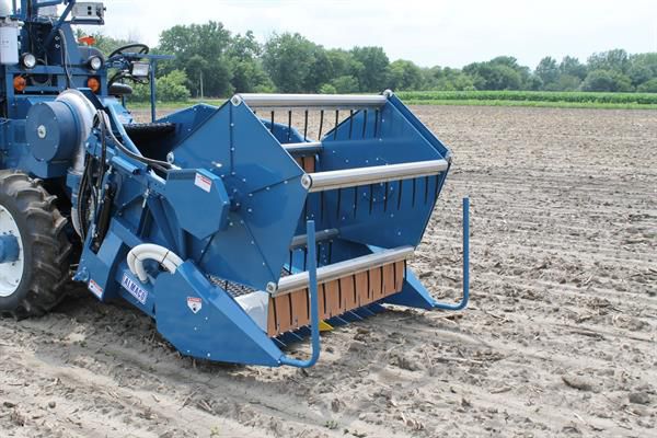 Cereal harvesting header - Almaco - soybean / bean / rigid