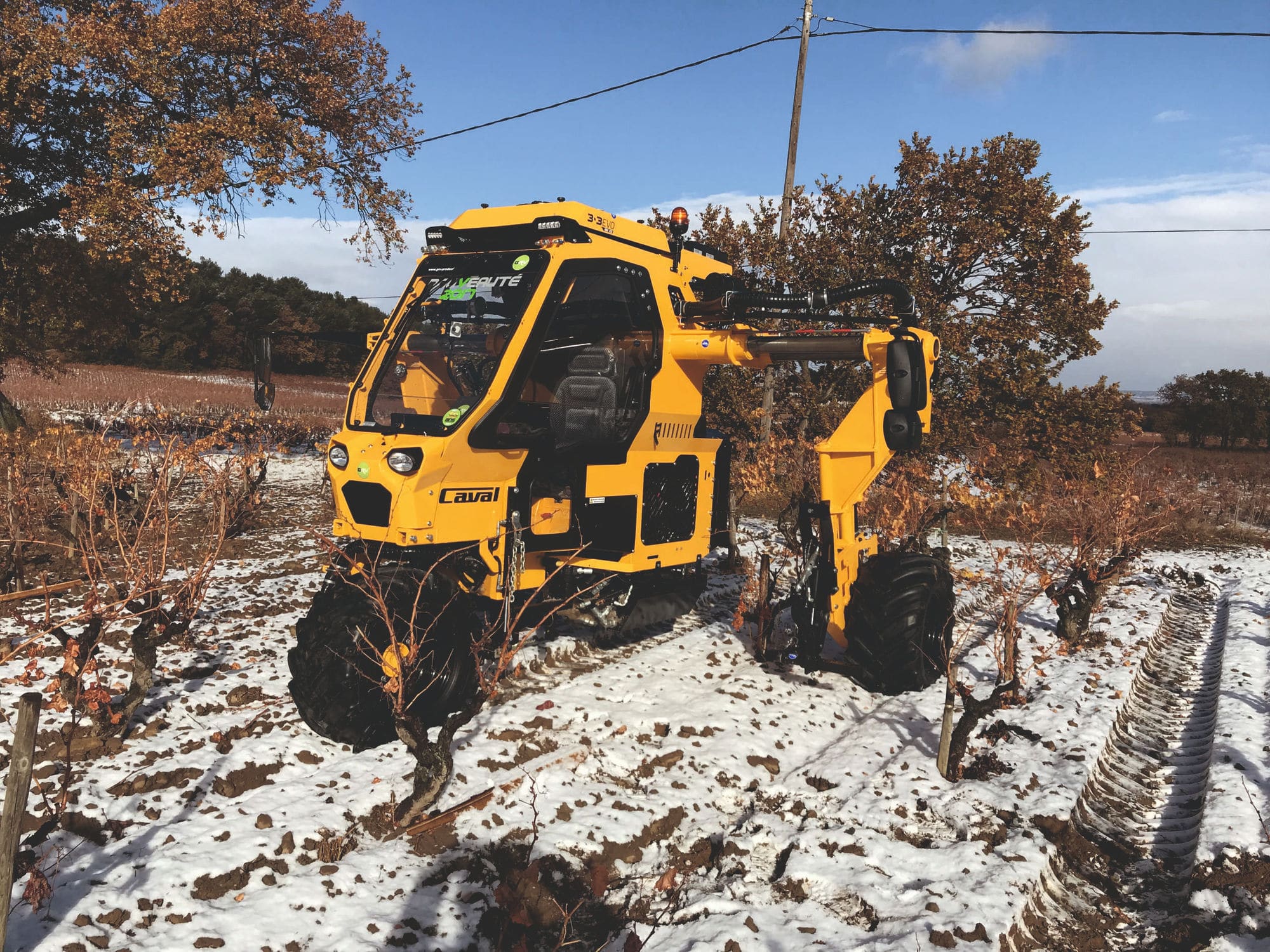 Straddle tractor - 3X3 EVO - GRV - hydrostatic / vineyard / with cab