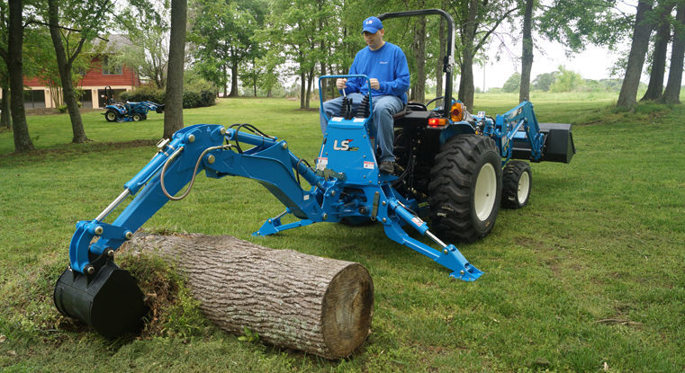 Tractor backhoe - LS Tractors - hydraulic Tractor backhoe - LS Tractors - hydraulic