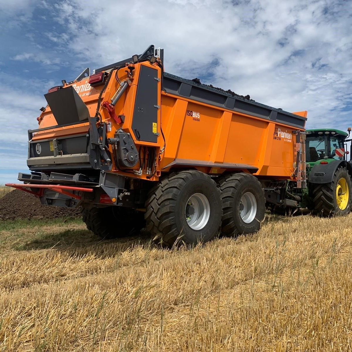 Towed muck spreader - UW - Panien industrie - horizontals beaters ...