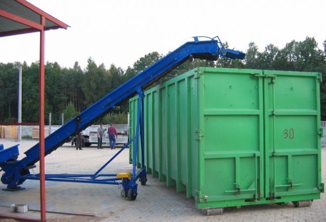 Container conveyor / for wood chips / belt / mobile - Teknamotor