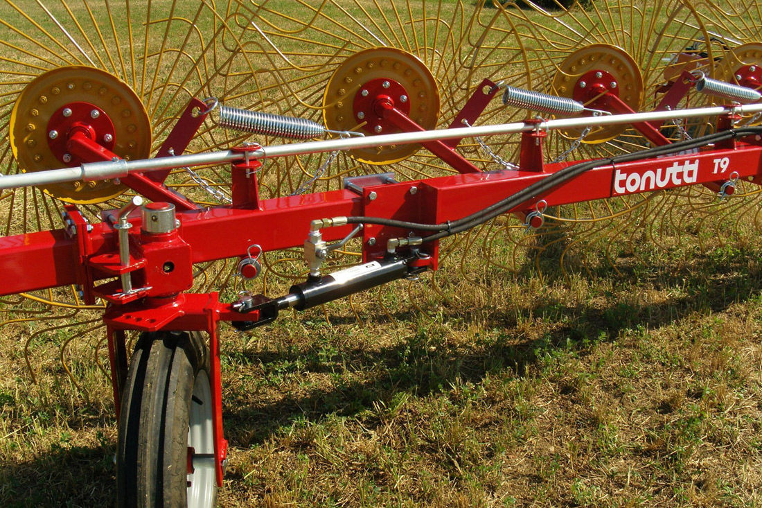 Wheel rake - T-3GW - Tonutti / Wolagri - center delivery / multi-rotor