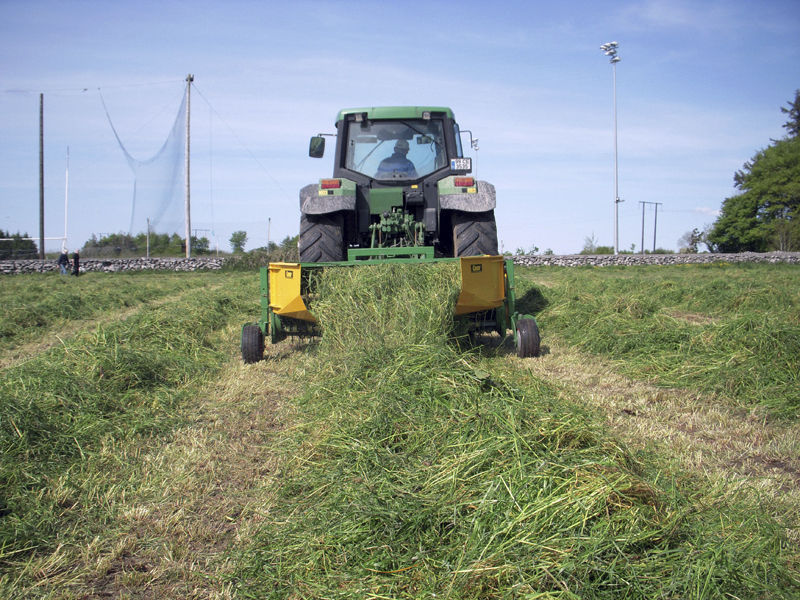 Tractor-mounted swather - 7000 - Conor Engineering