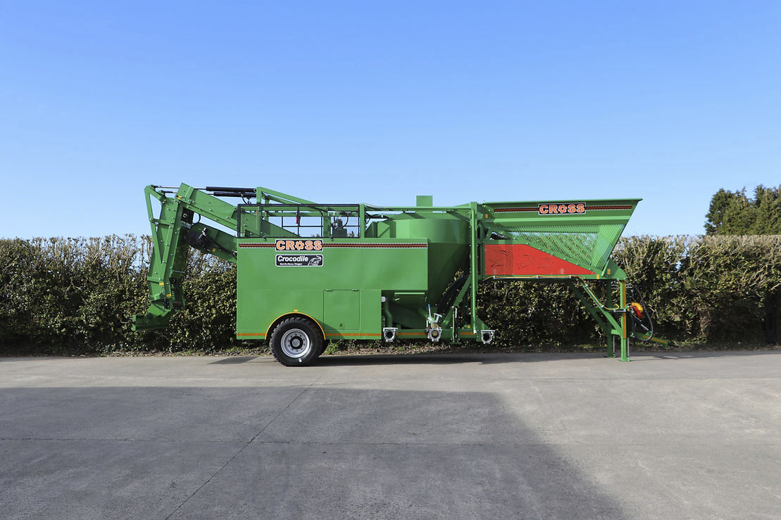 Beet crop cleaning machine - Crocodile - Cross Agricultural Engineering ...