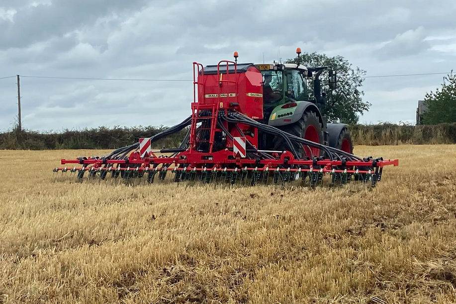 Pneumatic seed drill - MTD - Dale Drills - tine / folding / narrow row