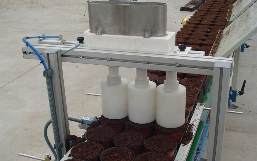 Automatic tray seeder - Demtec