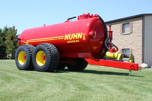 Tandem axle slurry spreader - Nuhn Industries Ltd. - vacuum / pressure