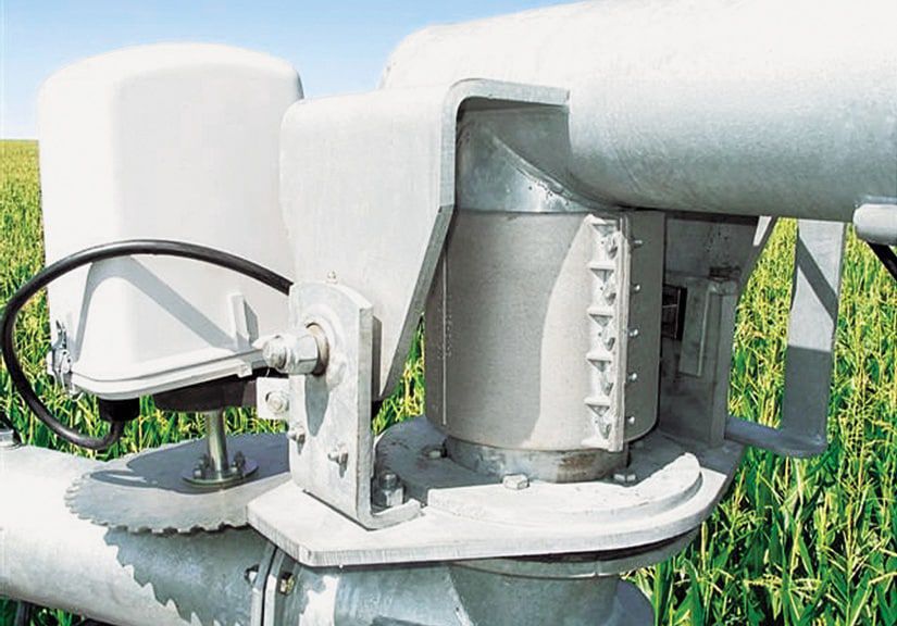 Center irrigation pivot - 9500CC - LINDSAY EUROPE SA - mobile / wheel ...