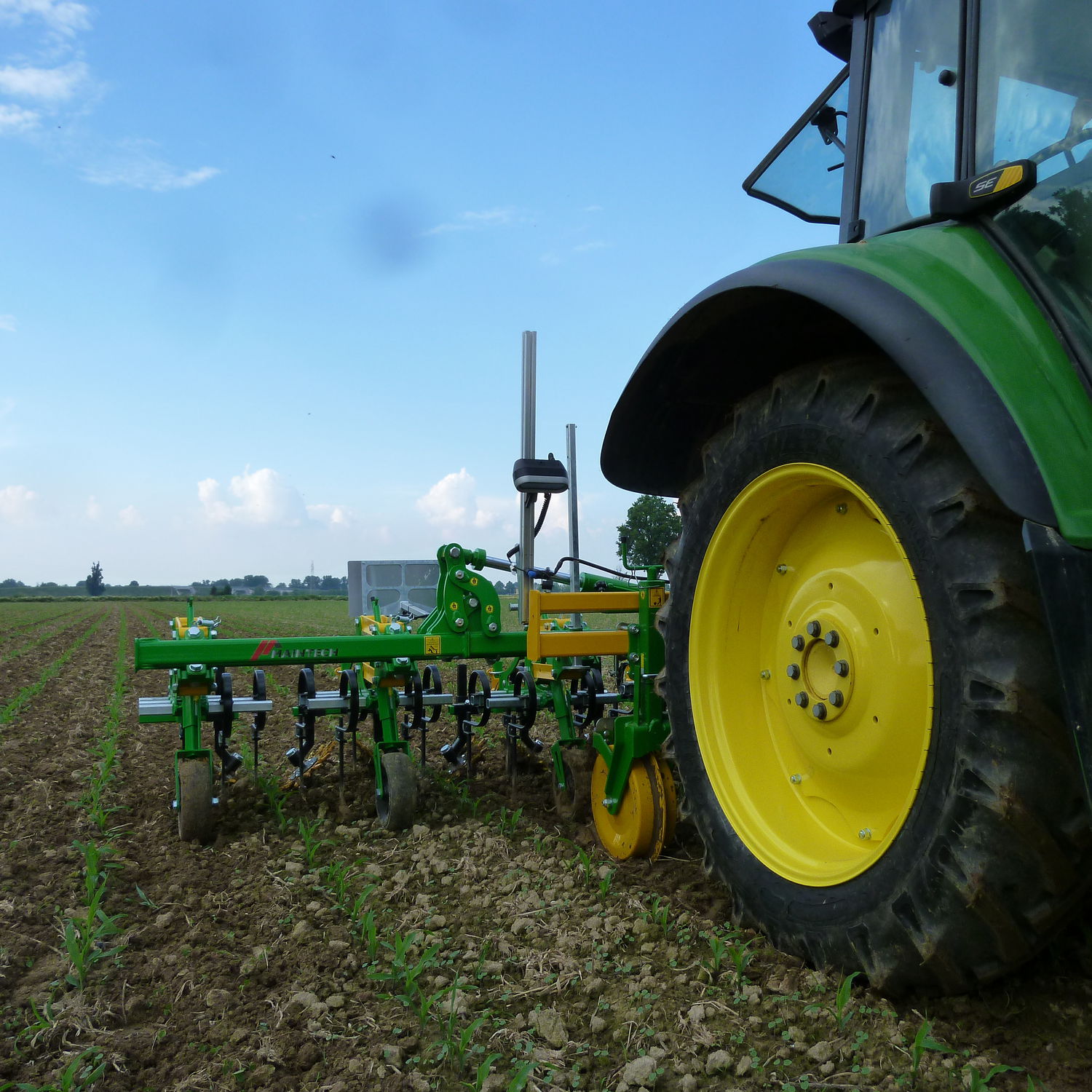 Mounted row crop cultivator - Maintech Srl - folding