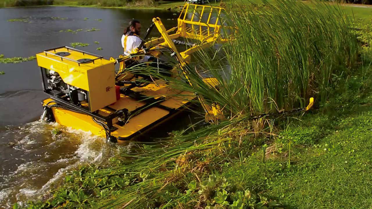 Gas mowing boat - E-1211 - Weedoo - hydraulic