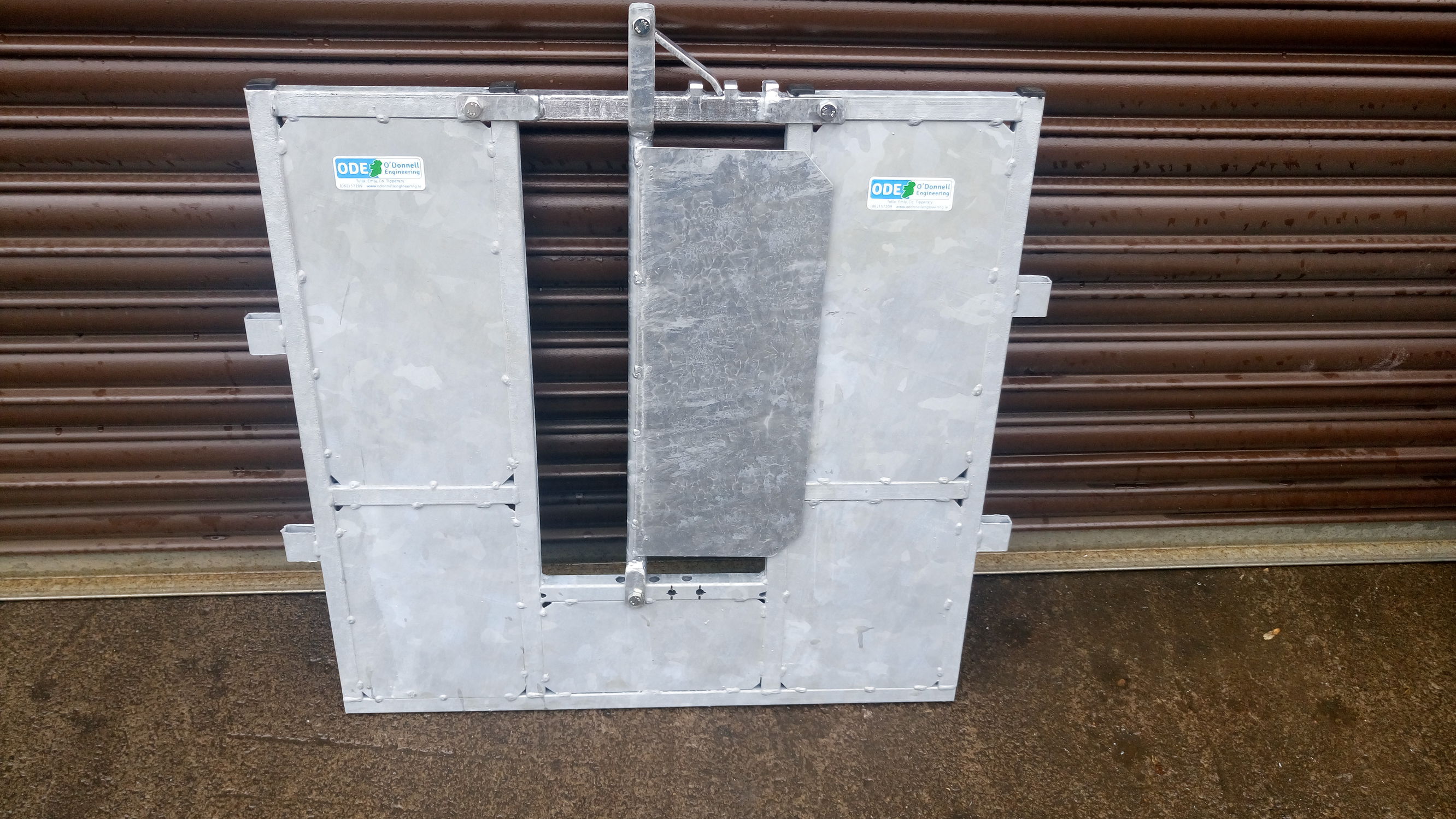 Sheep squeeze chute - Lamb Adoption Unit - O'Donnell Engineering