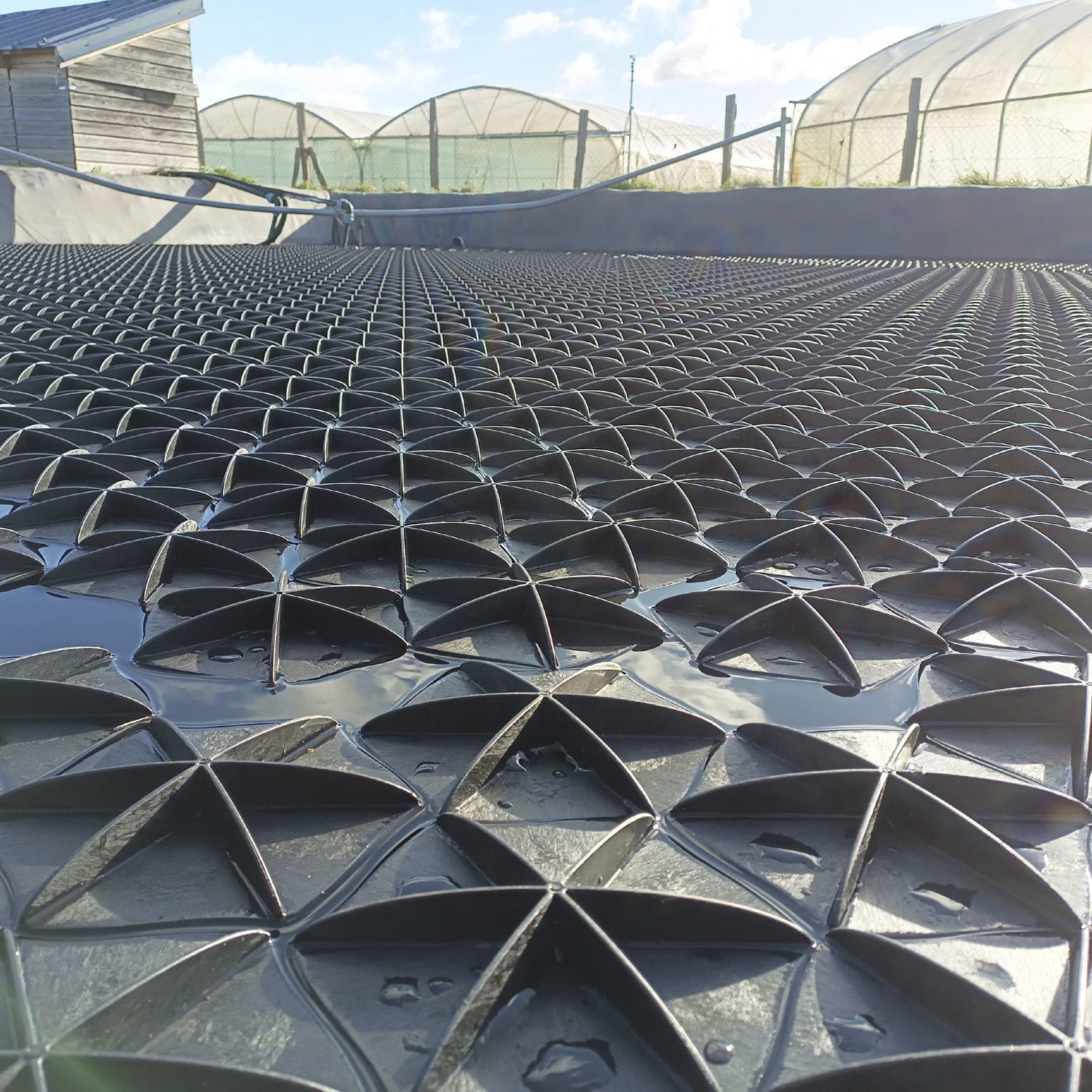 Irrigation basin floating cover - Hexa-Cover A/S - for manure / for ...