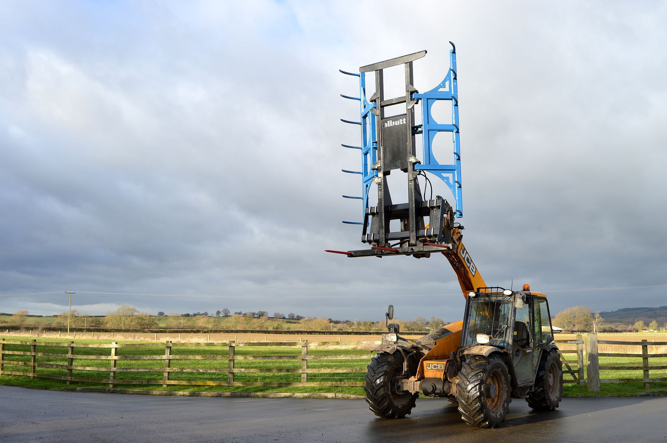 Round bale grab / square - F650HX - Albutt