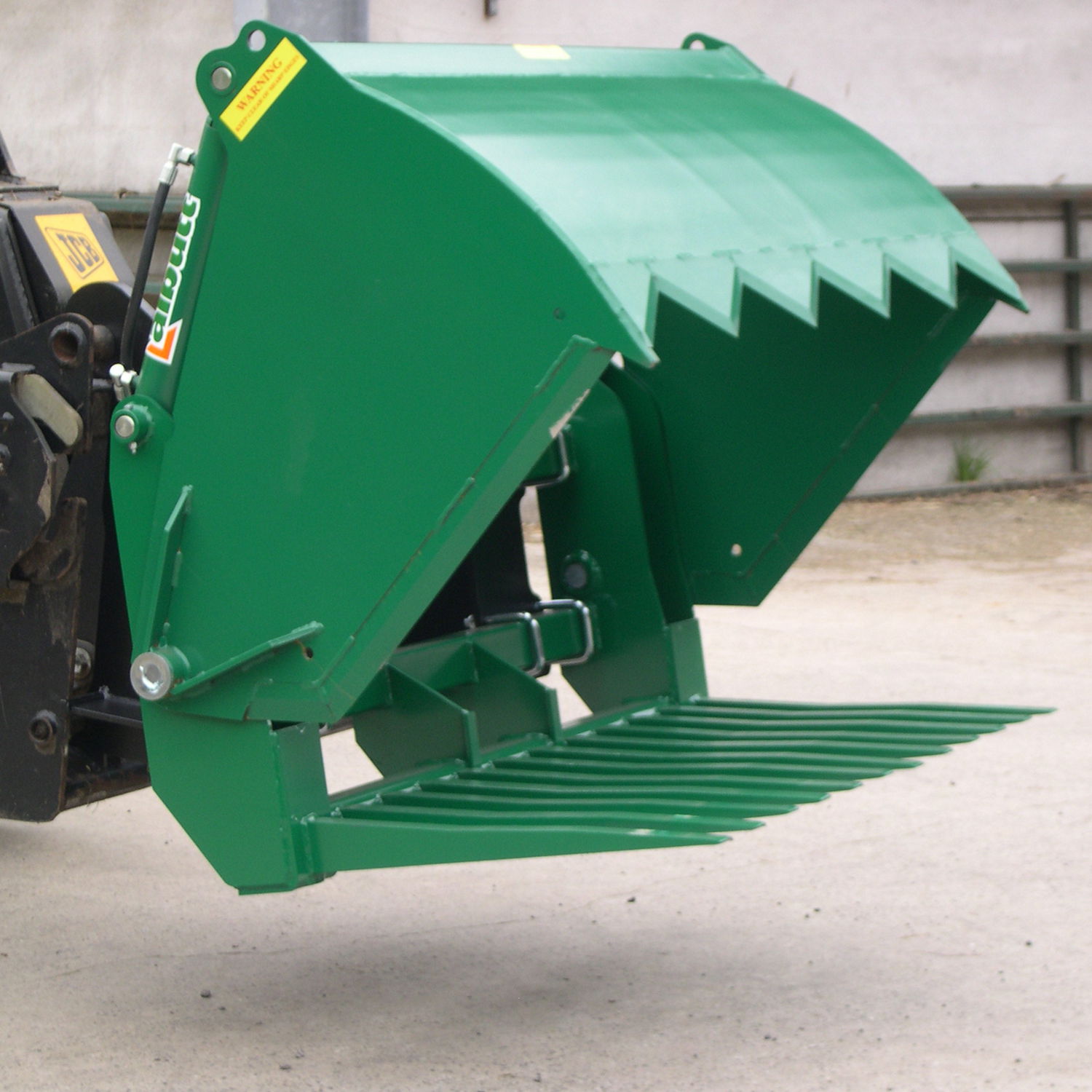 Silage unloading shovel bucket - Albutt - power grab / high-capacity ...