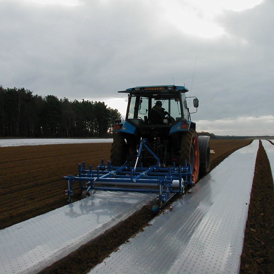 Automatic plastic mulch layer - Poly Layers - Niagri Engineering