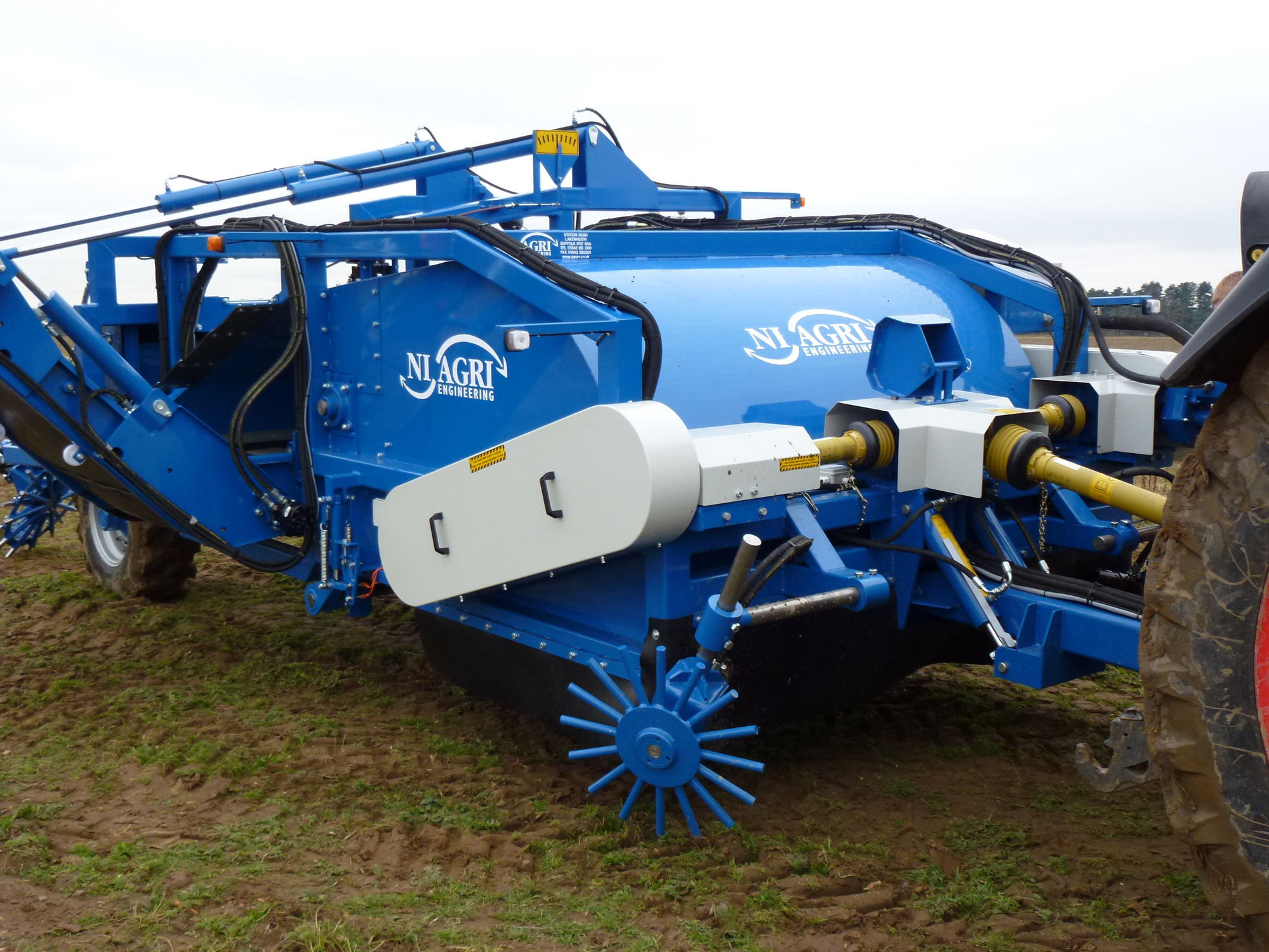 Straw remover - Niagri Engineering