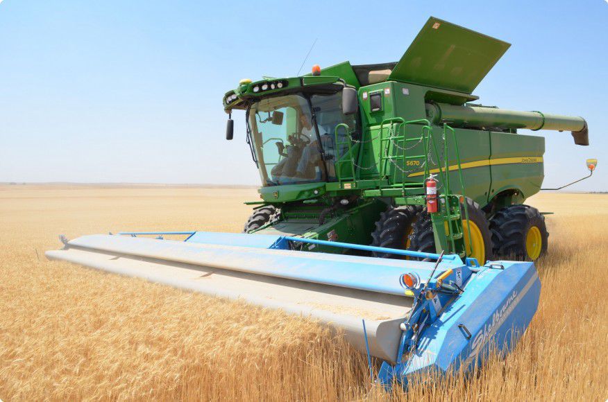 Wheat harvesting header - CVS - Shelbourne Reynolds Engineering - rigid ...