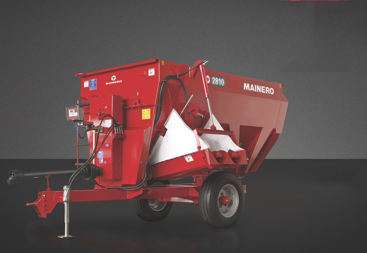 Towed feed mixer - 2810 - Mainero - side discharge / 3-auger / PTO-driven