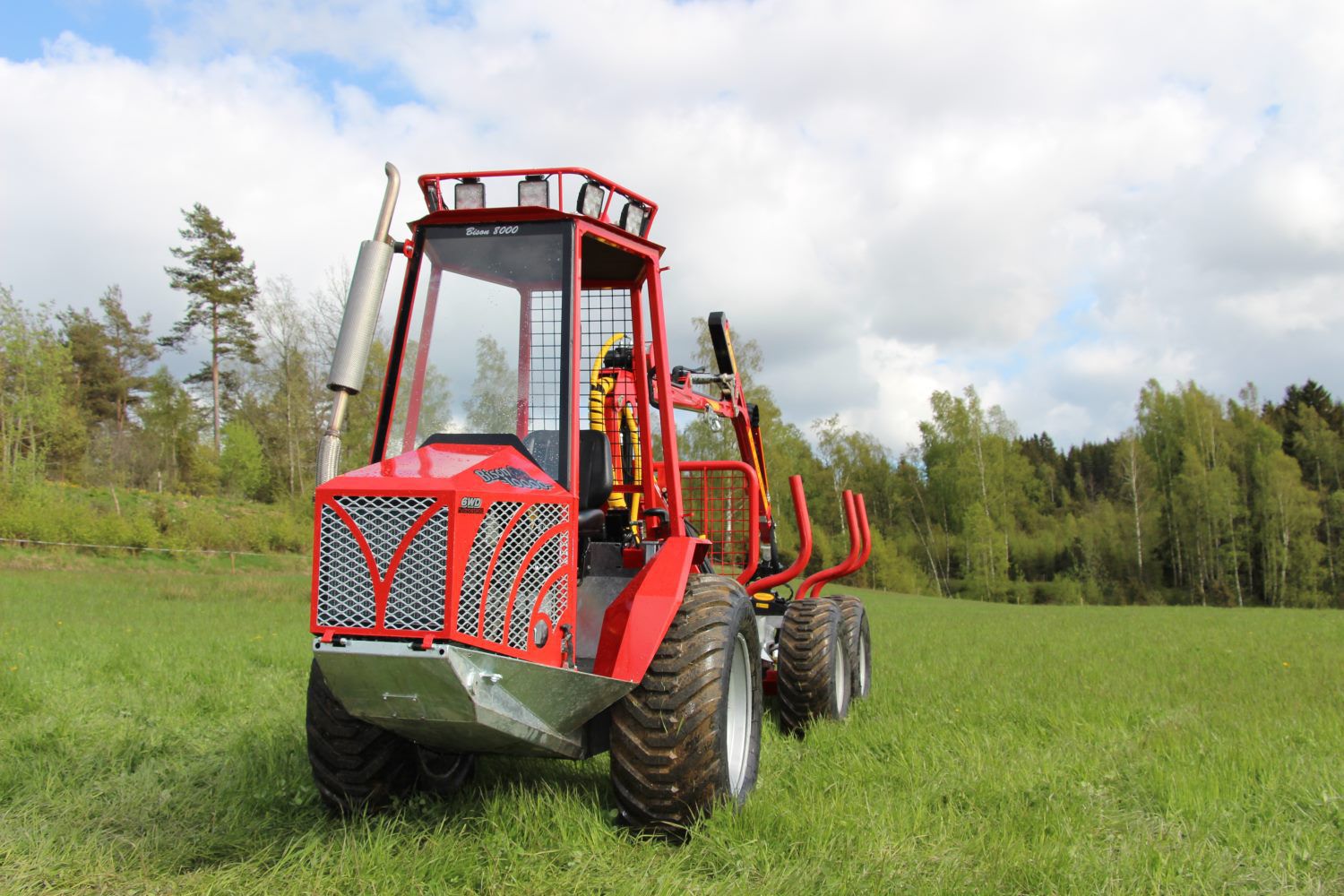 Compact forestry forwarder - Bison 10000 - Kranman AB