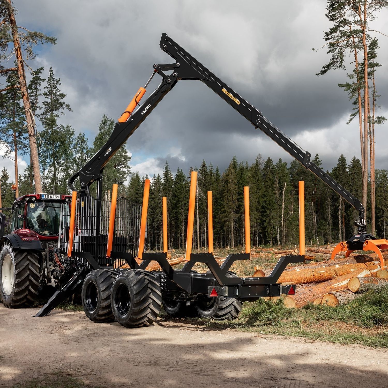 Trailer-mounted forestry crane - 1000HD - BMF - knuckle boom