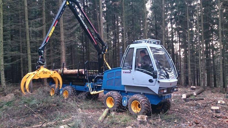 Compact forestry forwarder - LVS 511 - Strojírna Novotny s.r.o.
