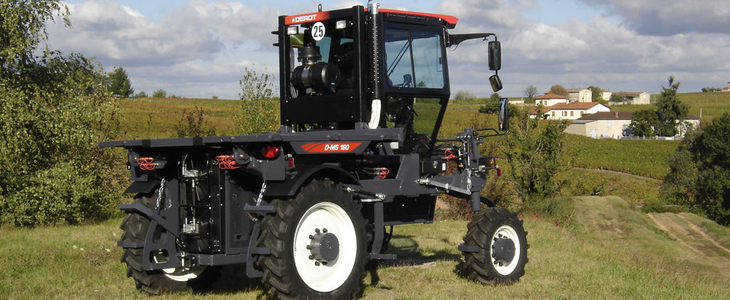 Straddle tractor - DMS 160 - Derot - hydrostatic / vineyard / with cab