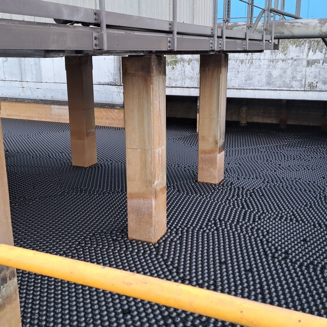 Heat retain floating cover - Bonetto Cover Ball® - Bonetto Cover Ball ...