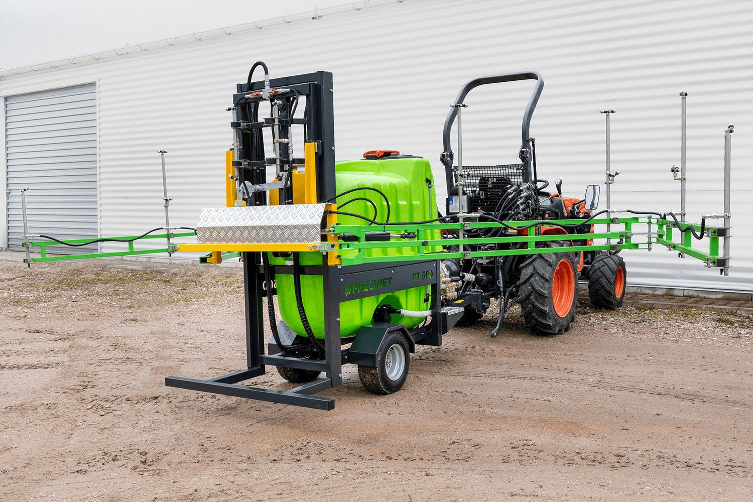 Towed sprayer - OT-600 - PRECIMET H.C.E. - hydraulic / folding arms ...