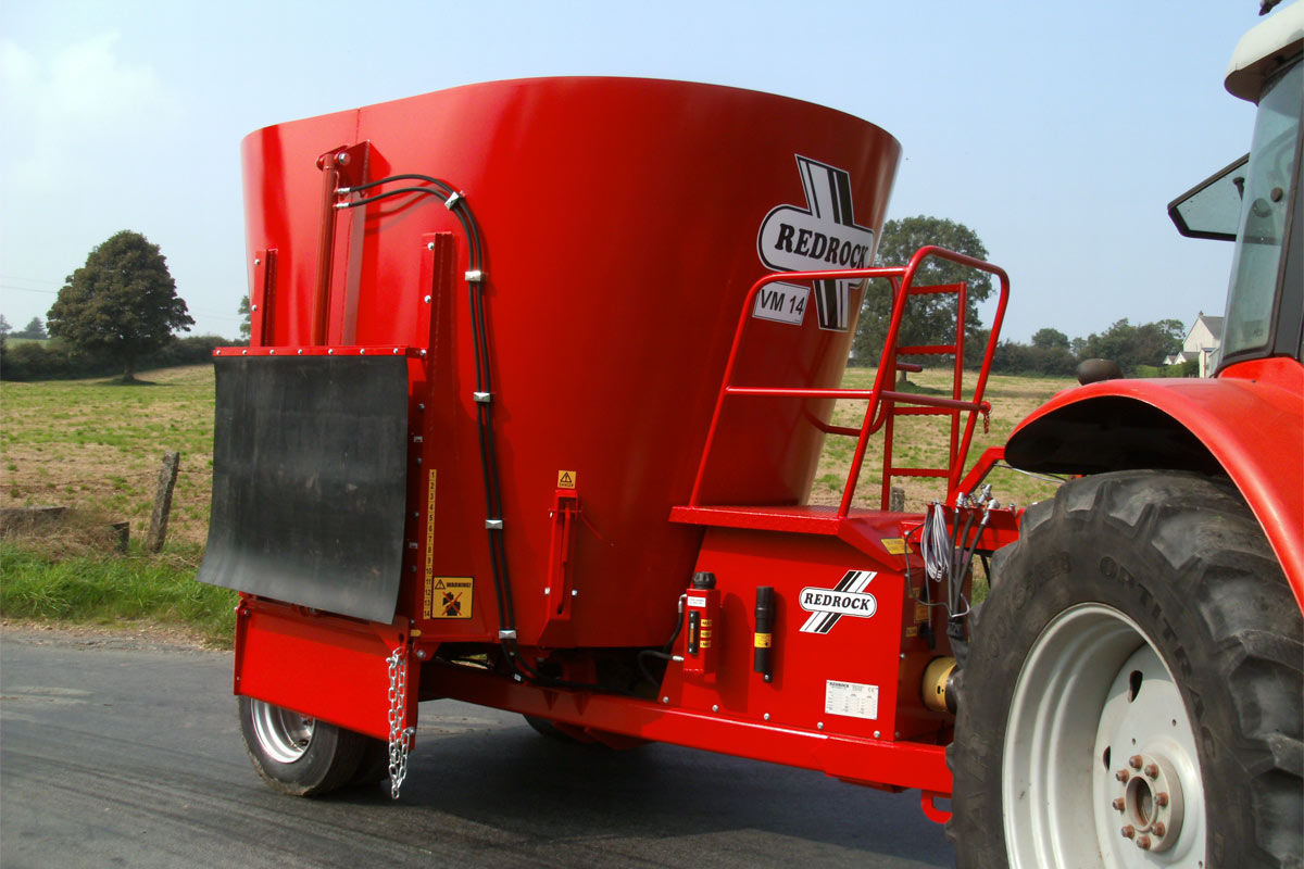 Vertical mixer - VM Series - redrockmachinery - towed / single-auger ...
