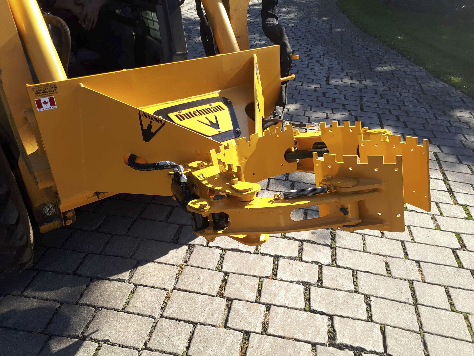 Tree nursery container combi grapple - Pot Clamp - Dutchman Industries ...