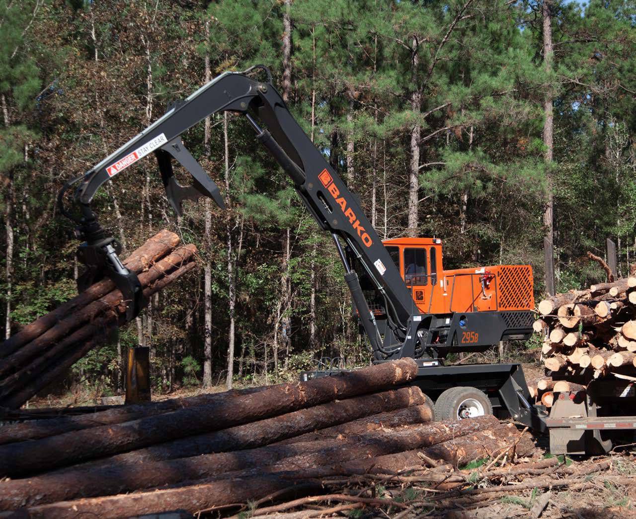 Trailer-mounted log loader - 295B - barko - knuckle boom