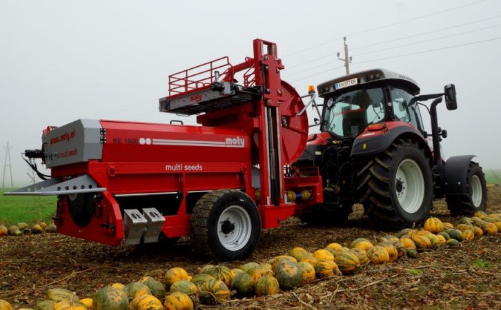 Pumpkin seed harvester machine - KE 1800 MS - Moty GmbH - towed / with ...