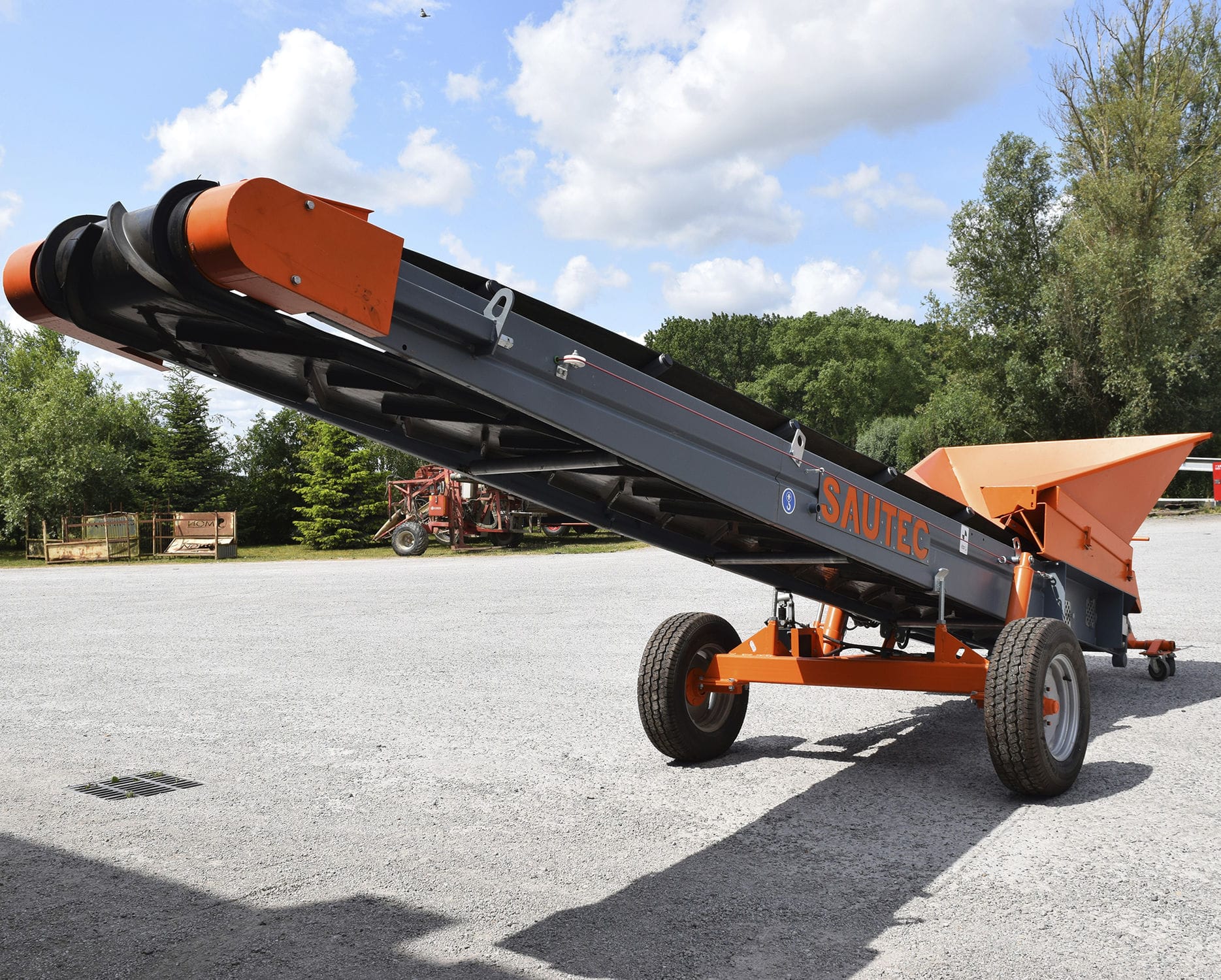 Grain conveyor - TYPE_01 - SAUTEC - for wood chips / for fruit / harvesting