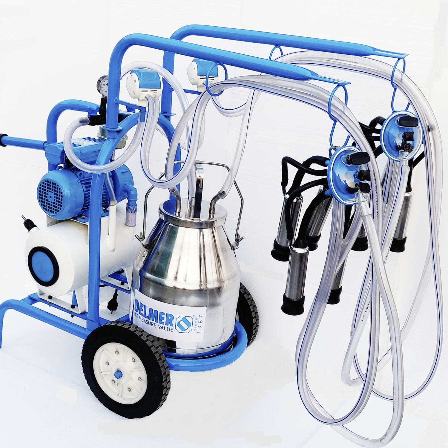 Cow milking machine - Delmer SRL - >4 / electric / mobile