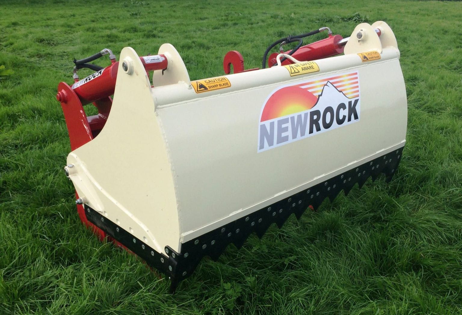 Feeding silage block cutter - Newrock Engineering Ltd - mounted