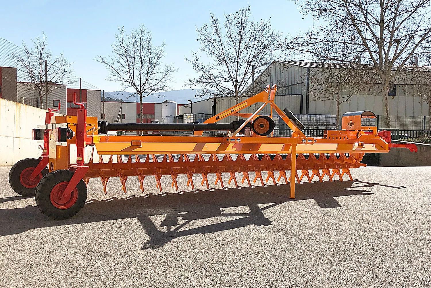 Rock rake - RA Series - tasias - rigid / side delivery