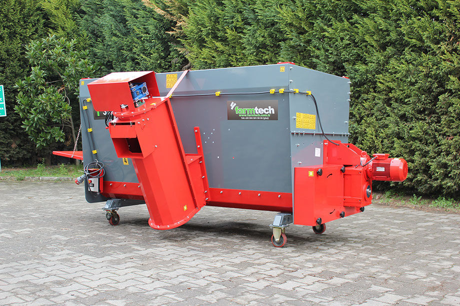 Horizontal feed mixer - farmtech - towed / side discharge / 2-auger