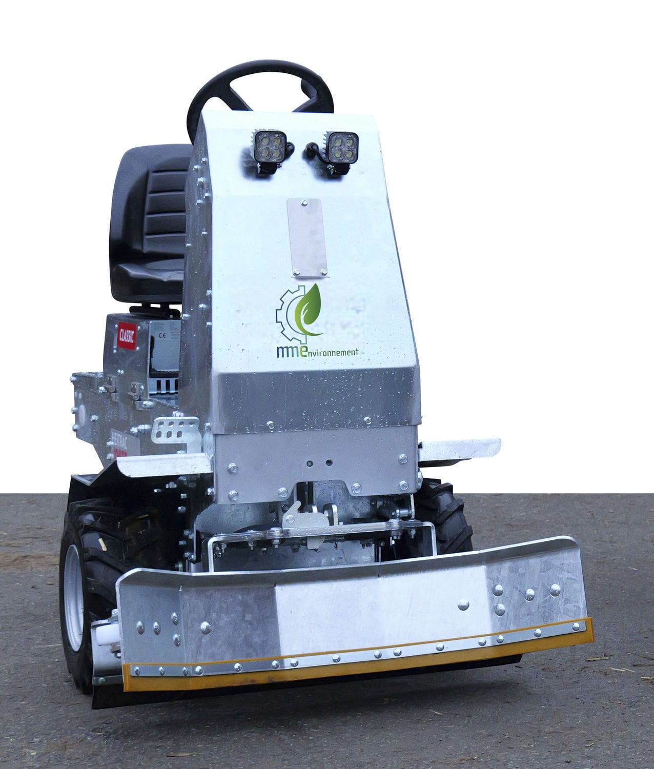 Electrically-powered manure scraper - M.M.E - self-propelled / straight