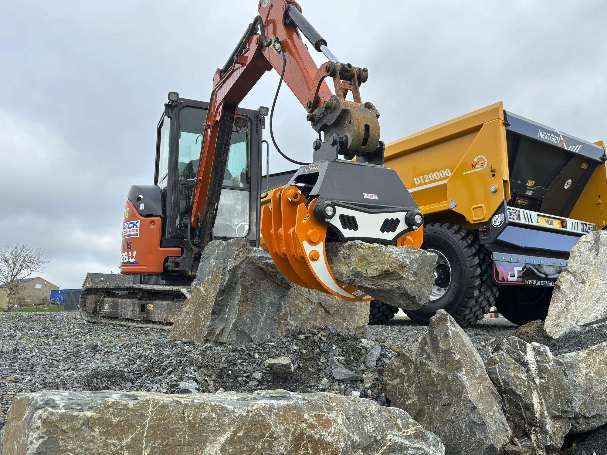 Forestry log grapple - SX850 - MDE Machinery Ltd - for excavators ...