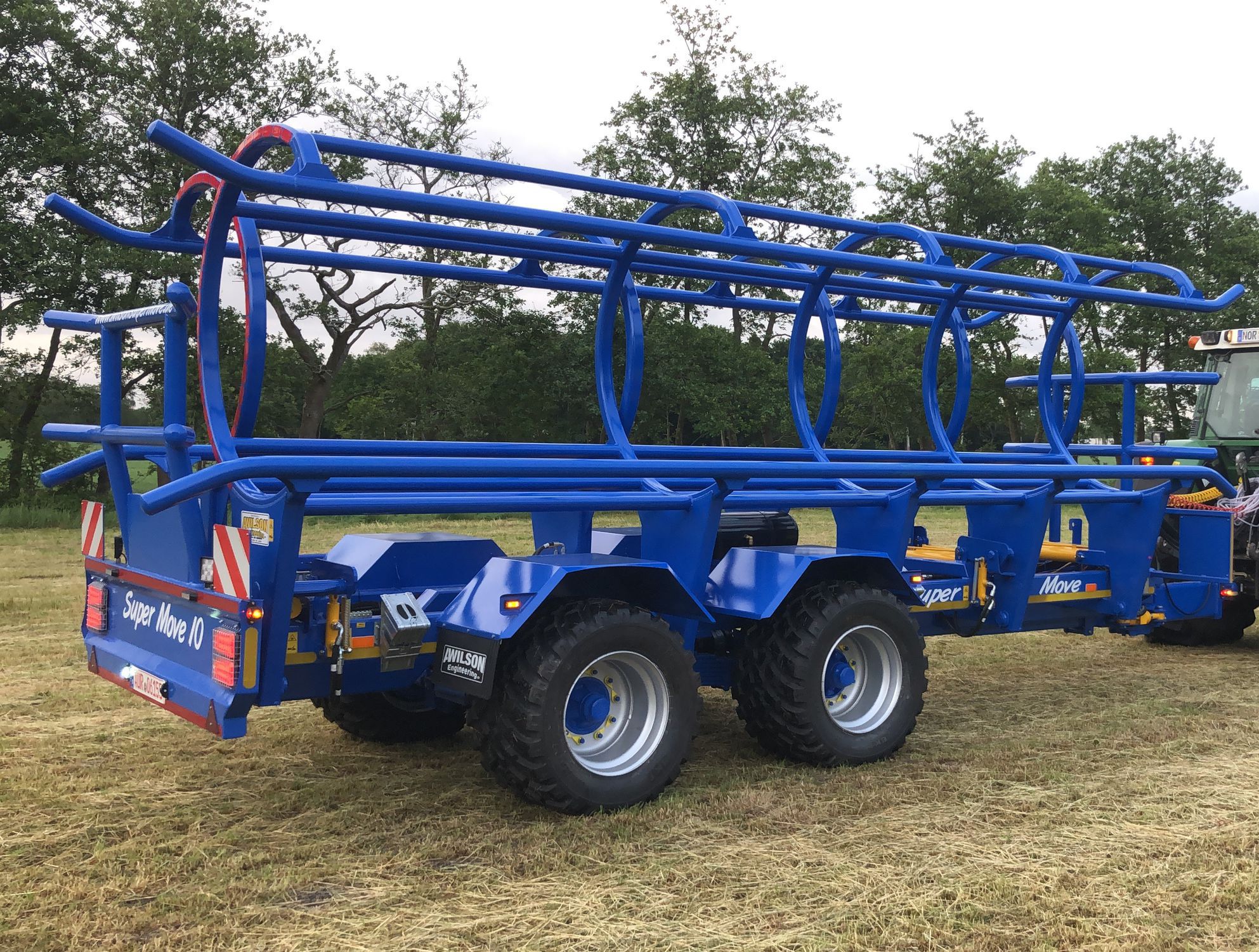 Round bale loader - Super Move 10 & 10S - Wilson Engineering - self ...
