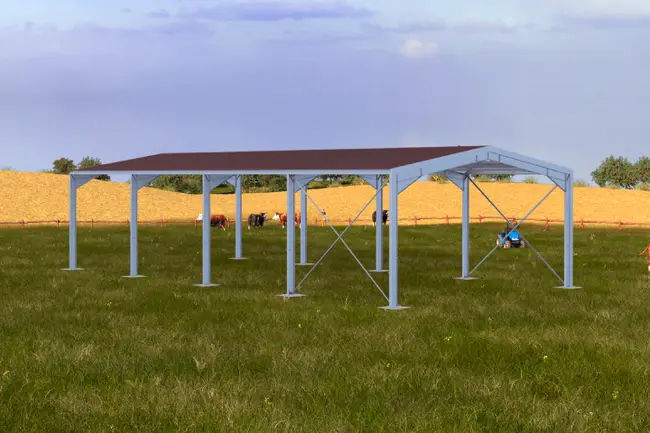 Livestock storage building - Batimentsmoinschers.com - prefab / galvanized