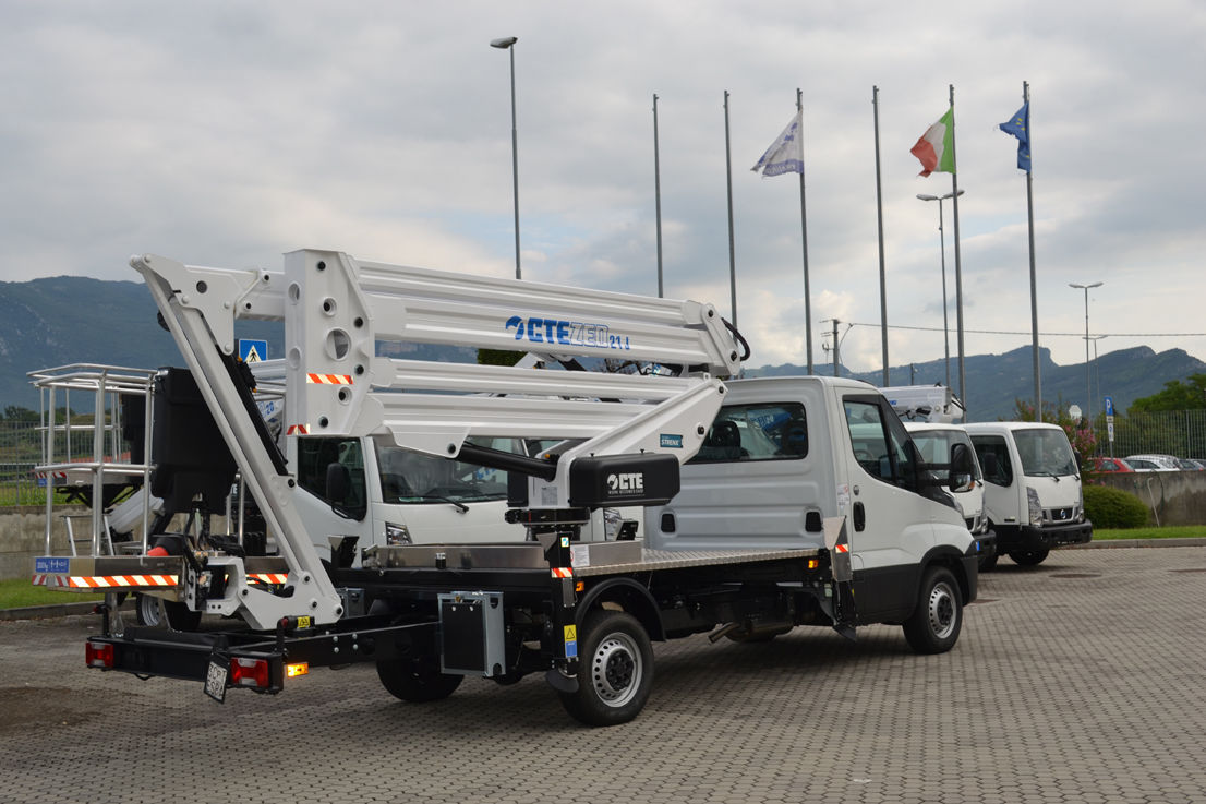 Pruning aerial platform - ZED 21.3 JHL - CTE SpA - articulated / truck ...