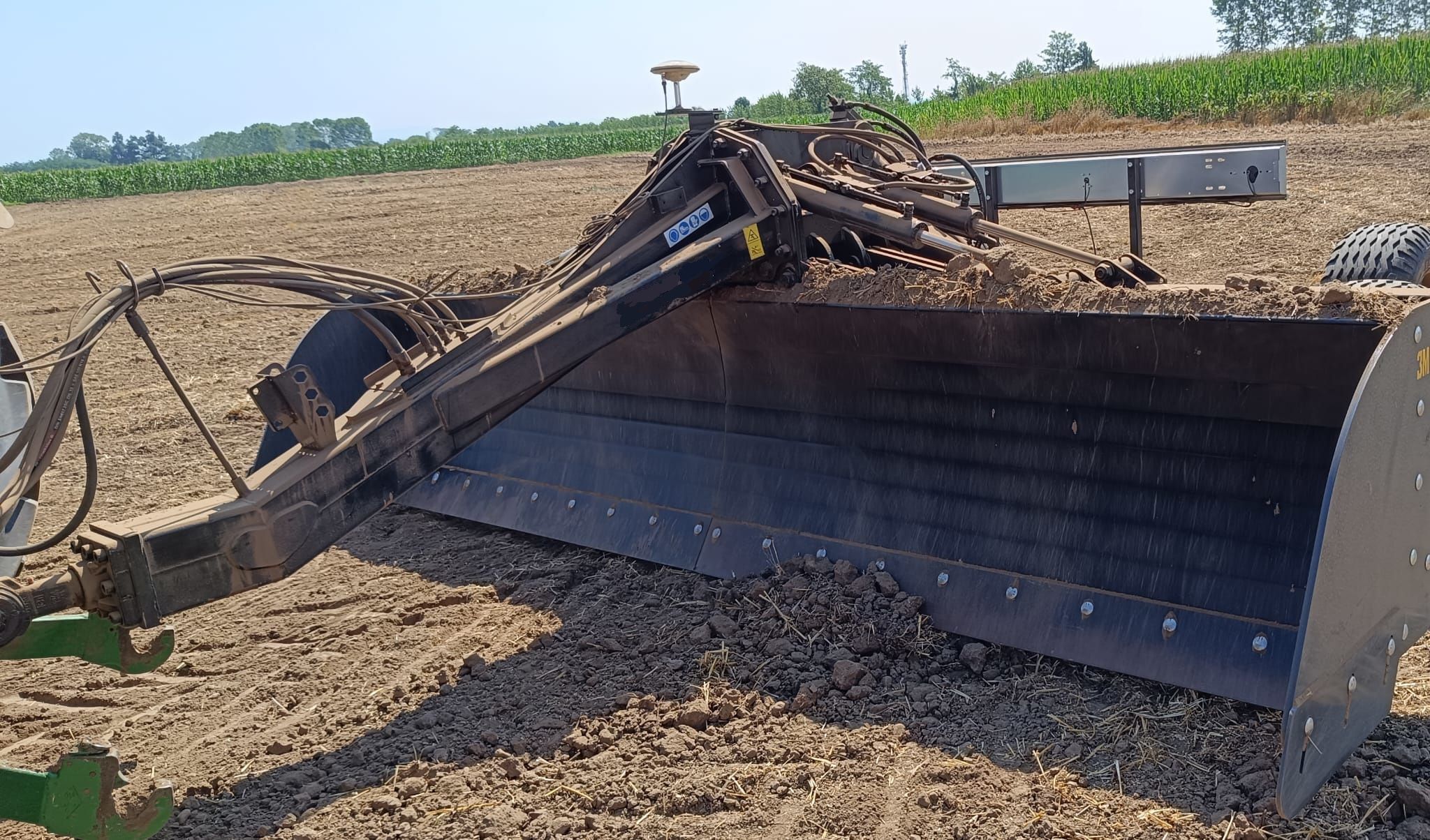 Hydraulic scraper blade - Mac2 Electronics srl