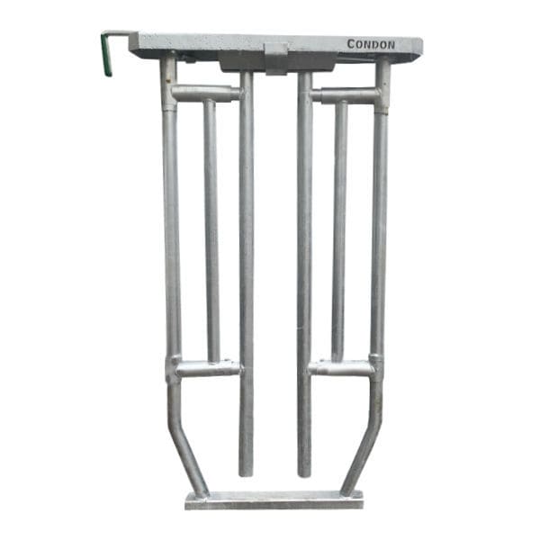 Cattle head gate - Condon Engineering - semi-automatic clamping