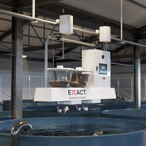 Hopper feeding robot - All the agricultural manufacturers