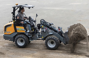 Rubber-tired loader - G2700E - GIANT - TOBROCO Machinery - with cab ...