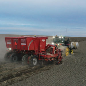 Potato planter - 8069 - Spudnik Equipment Company LLC - automatic / towed