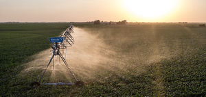 Center irrigation pivot - 5000 series - Valley Irrigation - towable ...